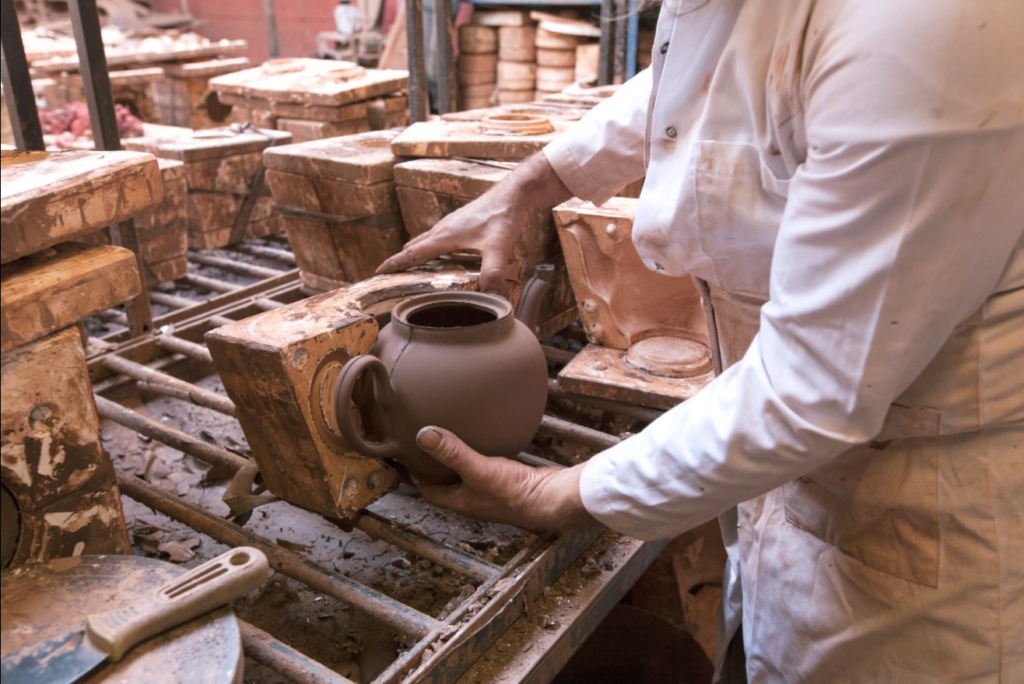 Enquire to join the Clay School - British Ceramics Biennial